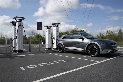 Electric Car Prices To Fall In Uk As Chinese Competitors Move In