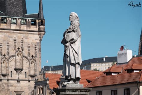 체코 여행 세계에서 가장 사랑받는 다리 프라하 카를교