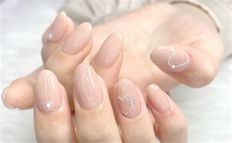 シンプル オフィス ネイル パラジェルネイルに定評のあるanne元町店