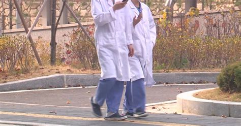 2천 명 가까이 증원 곧 발표의협 오늘 밤 긴급회의