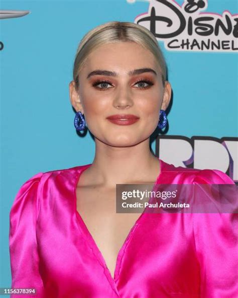 Radio Disney Music Awards Meg Donnelly Photos And Premium High Res