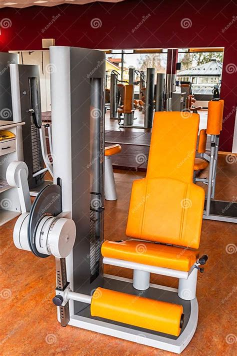 Máquina De Fitness Para Entrenamiento De Fuerza Para Piernas En El
