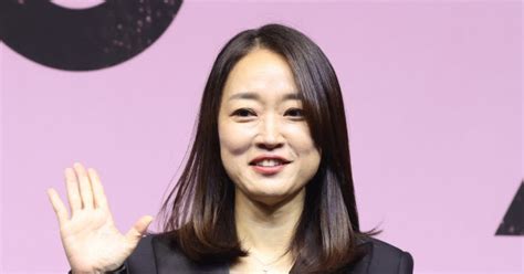 [포토]인사하는 김지연 싸이런픽쳐스 대표