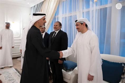 خالد بن محمد بن زايد يزور معالي العلامة الشيخ عبدالله بن بيّه في منزله في أبوظبي