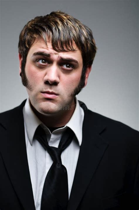 Jeune Homme Caucasien Avec Le Regard Fixe Apathique Photo Stock Image