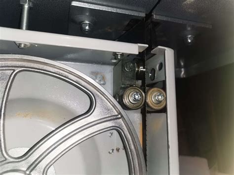 Scheppach Hbs20 Szalagfűrész Lapvezető Csere