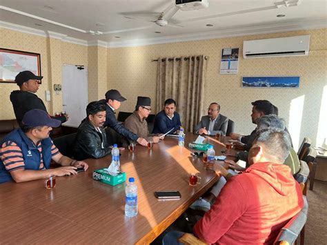 उद्योगमन्त्री रिजाललाई युवा संघको ज्ञापनपत्र