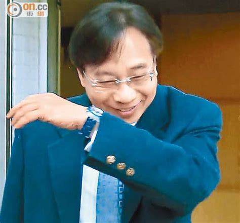 教局高層被控行為失當 太陽報