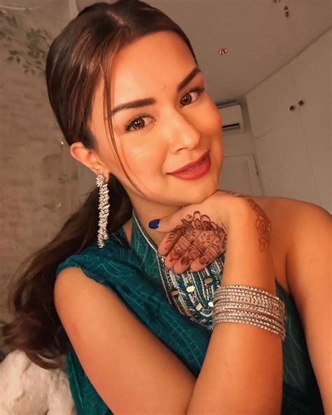 Avneet Kaur Cute Face Ravneetkaur20