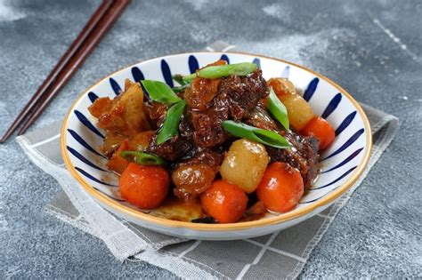 Premium Photo Delicious Korean Braised Beef Short Ribs Galbi Jjim