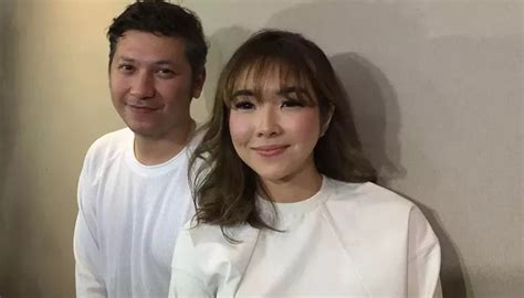 Gara Gara Ini Gisel Bocorkan Kemungkinan Rujuk Dengan Gading Okezone