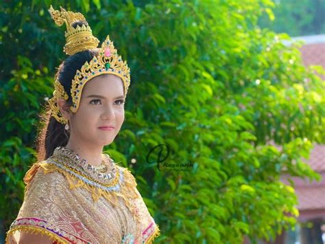 รจนาของเสด็จพี่สังข์ทอง ‘ปูเป้ เกศรินทร์ นางเอกละครพื้นบ้าน ตัวจริง