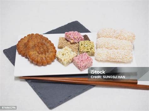 한국 전통 과자 Yakgwa와 강 Yugwa 0명에 대한 스톡 사진 및 기타 이미지 0명 Washoku 가을 Istock