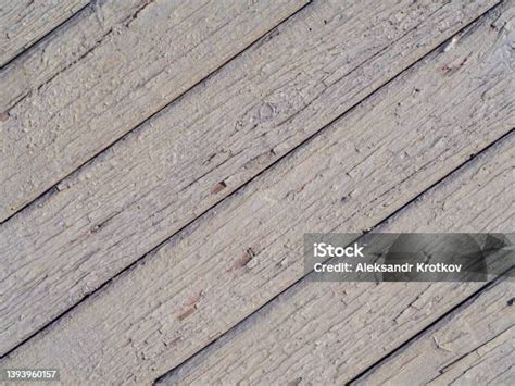배경으로 페인트 된 질감을 가진 베이지 색 나무 보드 가벼운 페인트 배경 질감이있는 대각선 보드로 만든 오래된 나무 벽 0명에 대한 스톡 사진 및 기타 이미지 Istock