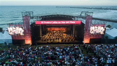 El Teatro Colón despidió el año con un concierto ante una multitud en Mar del Plata Infobae