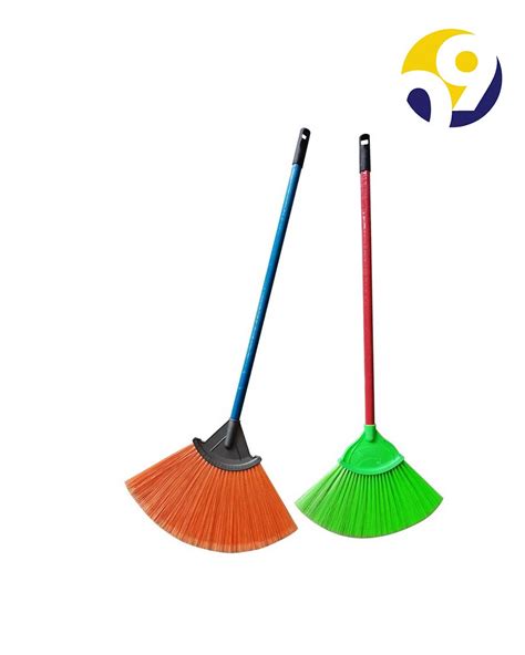 Penyapu Plastik Keras Lembut Kayu 09mart