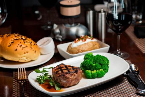 나이아가라 폴스 메리어트 폴스뷰 호텔 앤 스파 Niagara Falls Marriott Fallsview Hotel And Spa
