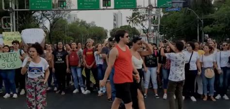 Protesto Interdita Avenida Agamenon Magalhães Trânsito Pe G1