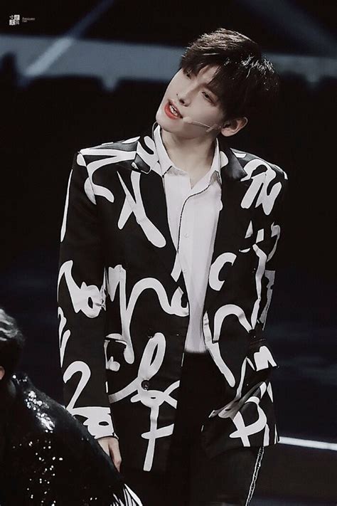 禁域61翟潇闻 R1se：血族禁域 话本小说网