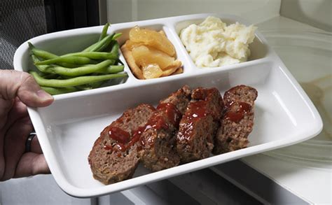 Stoneware Tv Dinner Trays The Classic Platter Made Of Reusable Ceramic