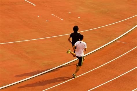 【陸上中距離】800mで2分15秒を切るための練習メニュー！初心者卒業。
