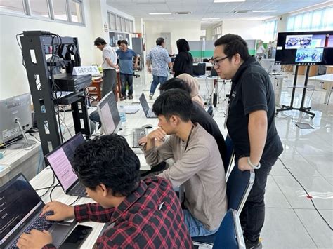 Departemen Teknik Informatika Fakultas Teknik UNHAS Menjadi Host Asia