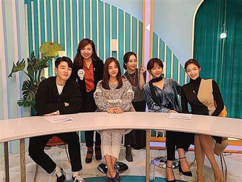 パク・ウネさんのインスタグラム写真 パク・ウネinstagram 「매주 나에게 활력이 됐던 당신의일상을밝히는가 마지막 방송까지