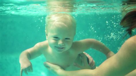 6 200 Mom Swimming Pool Stock Videos And Royalty Free Footage Istock