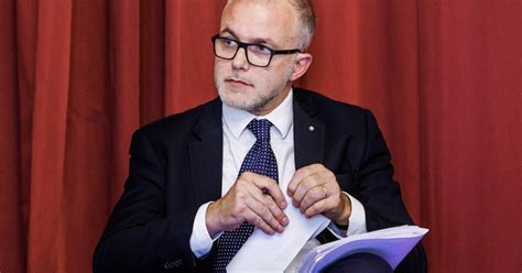 Ernesto Maria Ruffini Il Tour Dellesattore Per Rifare Il Centro