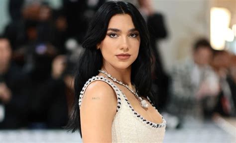 Dua Lipa Lanzó Su Nuevo Single Training Season La Coope 1027