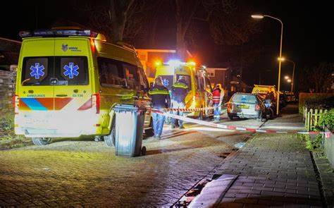 Man 43 Gewond Na Steekpartij Voor Woning In Zwartemeer Politie Houdt
