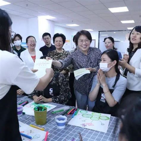 黄晓薇：当好宣传员 带领广大妇女争做建设者倡导者奋斗者 以实际行动迎接党的二十大胜利召开马鞍山市合肥群众