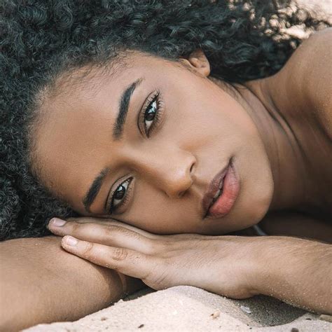 Isis Freitas Atriz Que Morreu De Tuberculose Aos 22 Anos 13112023 Celebridades F5