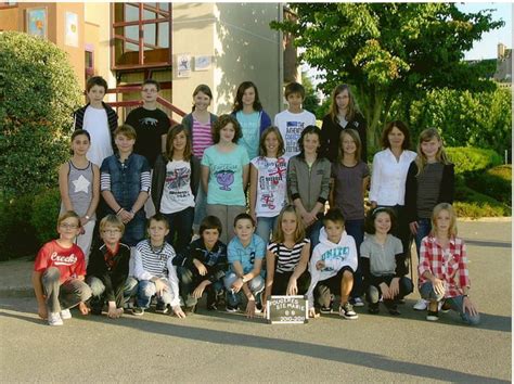 Photo De Classe 6ème B De 2010 Collège Sainte Marie Copains Davant