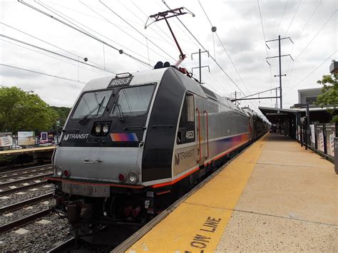 Nj Transit Amtrak See Major Morning Rush Hour Delays Into Penn Station