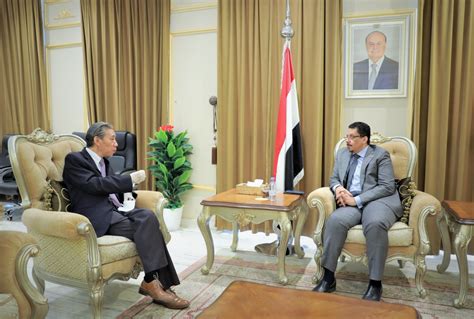 بن مبارك يبحث مع السفير الصيني التعاون الثنائي وتنسيق مواقف البلدين في