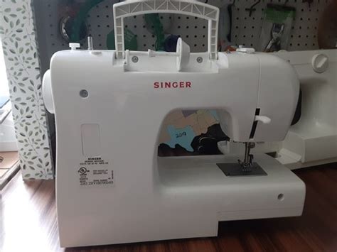 Singer Simple Sewing Machine ~ Model 2263