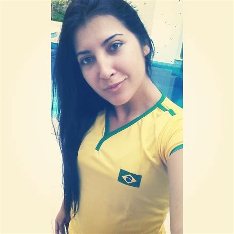 Mais Magra Priscila Pires Faz Sua Aposta Para O Jogo Do Brasil Quem Essa Nossa