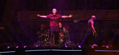 The Script Toss Pancakes Backstage At Nottingham S Motorpoint Arena
