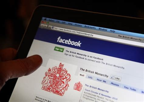 How To Make My Profile Private So No One Can See My Friends On Facebook