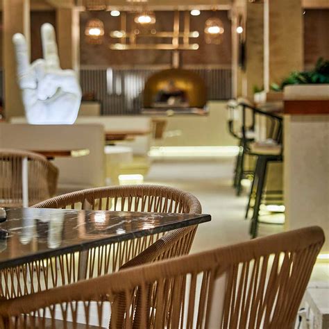 The Original Em Ali Venture Lifestyle