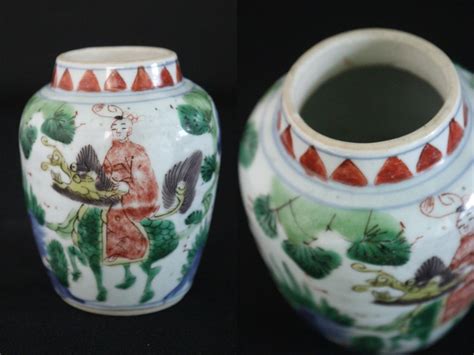 傷や汚れありTB526中国古玩 小壷 飾壺 色絵 唐物 中国美術 茶入れ 茶壷 花器 花瓶 花生 置物 煎茶道具 床飾 飾物 時代 骨董
