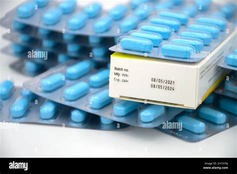 Expiry Date Label High Resolution Stock Photography And Images Alamy