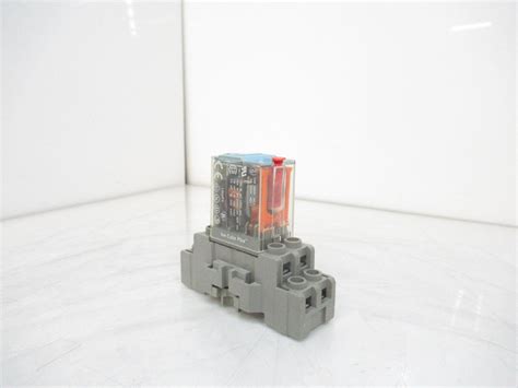 Rh2b Ulcdc24v Sh2b 05c Idec Power Relay 24v Dc 10 A With Relay Socket