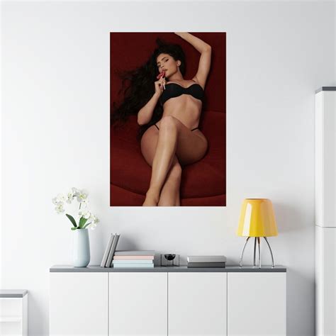 Kylie Jenner Poster Kylie Jenner Print Aesthetic Kylie Jenner Room Decor Kylie Jenner Wall Decor