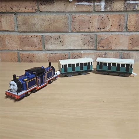 TOMY TRACKMASTER THOMAS The Tank Engine Battery Train Mighty Mac 20 88