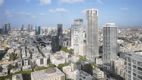 Richard Meier Completes Bauhaus Inspired Tower In Tel Aviv