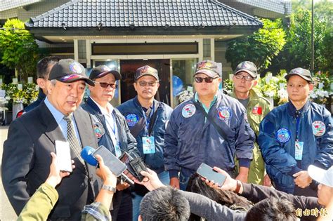 黑鷹失事》弔唁沈一鳴 嚴德發淚崩 政治 自由時報電子報