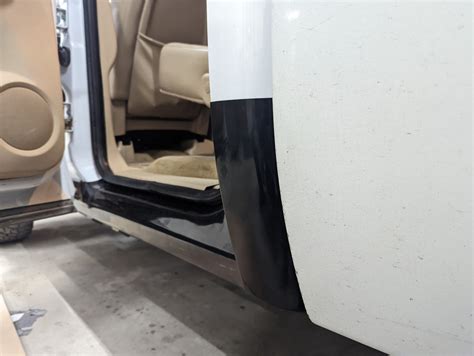 2007 2013 Silveradosierra Crew Cab Slip On Rocker Panel Cab Corner