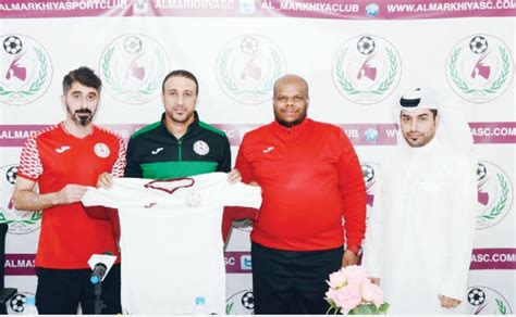 المرخية يقدم مدربه هشام زاهد جريدة الوطن